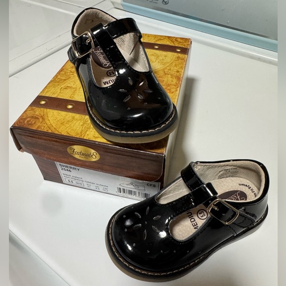 FootMates | Shoes | Footmates Shiny Black Dress Shoes For Kids Sherry ...